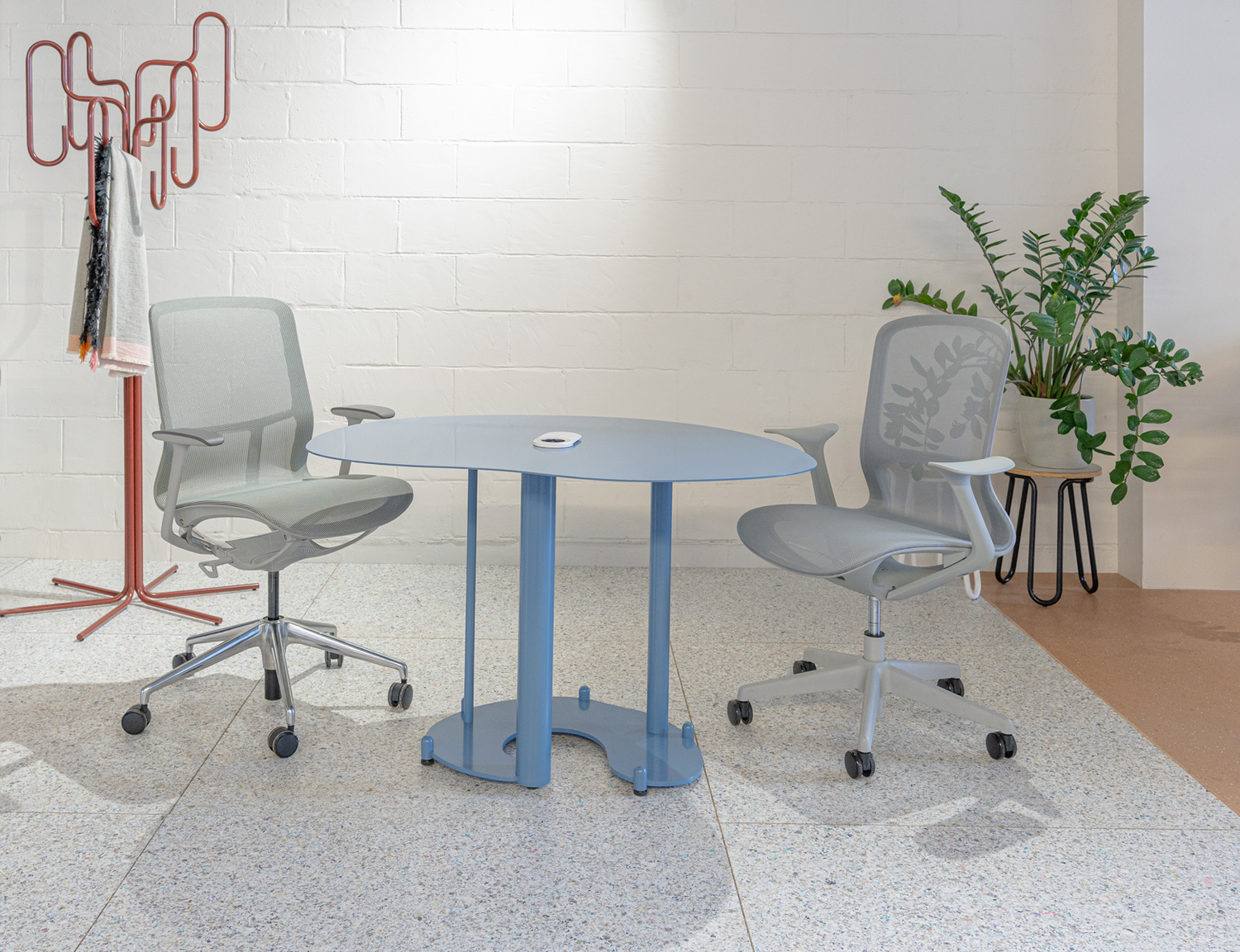 Ergonomic, break out and meeting chairs – Officeinaboxonline